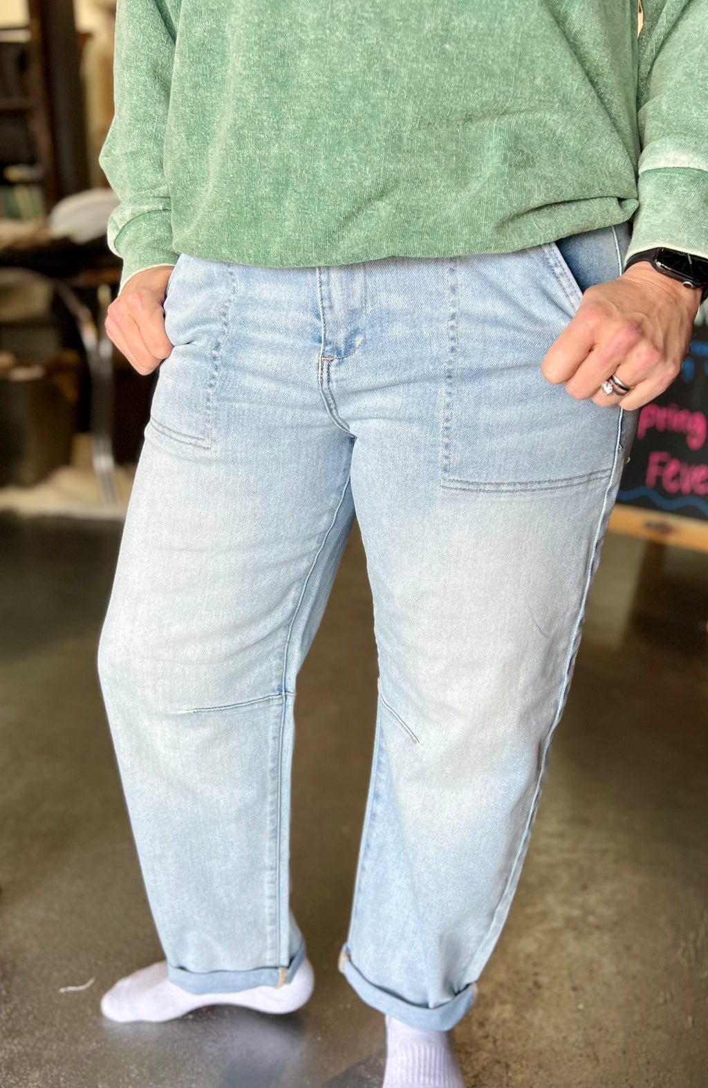 Becca Risen Mid Rise Barrel Jean – Rustic Roots 605